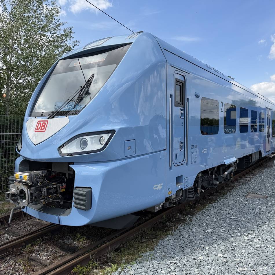 Fahrzeuge für RE10 und RB31: So sehen die neuen Batterie-Züge für den ...